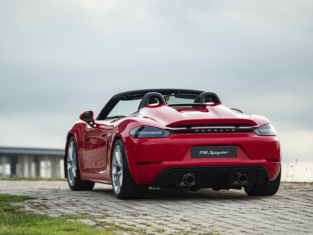 Porsche Cayman GT4, 718 Spyder Launched – Got RM1 Million? | Bigwheels.my