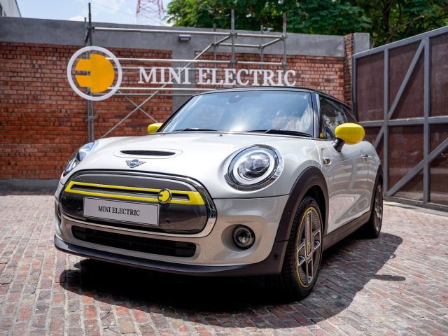 All-Electric MINI Launched in Malaysia – RM218,380 | Bigwheels.my