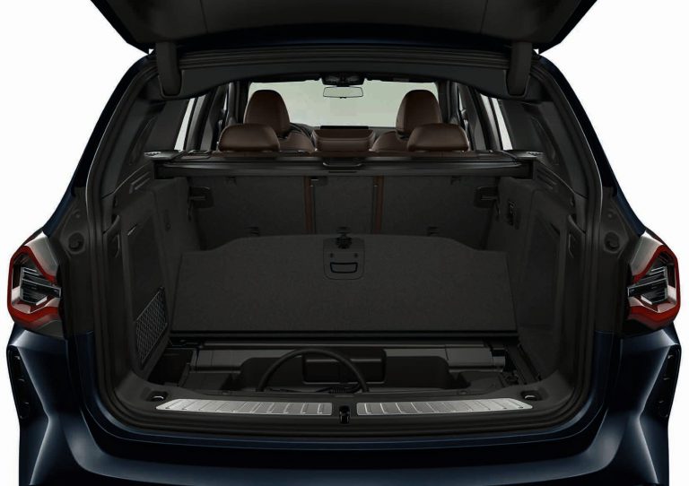 BMW iX3 Debuts in Malaysia - From RM335k | Bigwheels.my