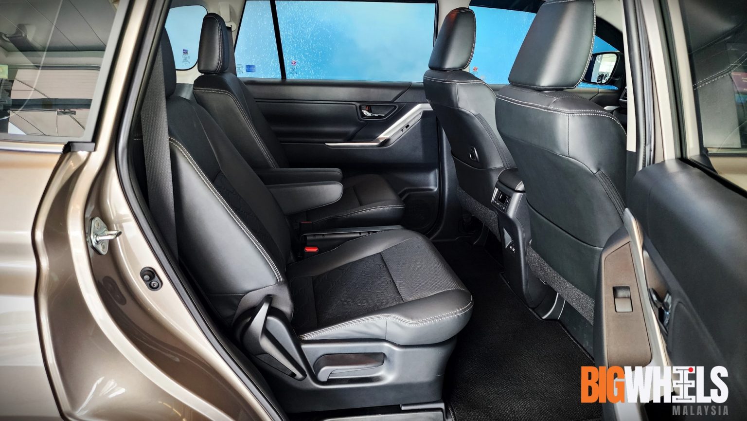 All-New Toyota Innova Zenix arrives in 2 variants, From RM165,000 ...