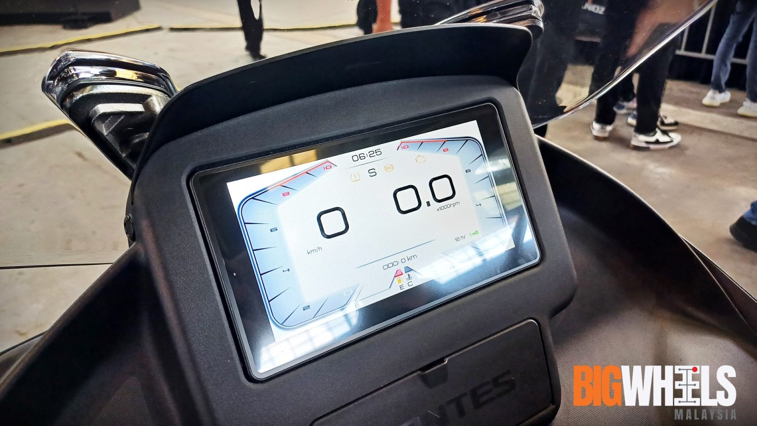 Zontes 350 Series scooter launched in Malaysia from RM23,800 | Bigwheels.my