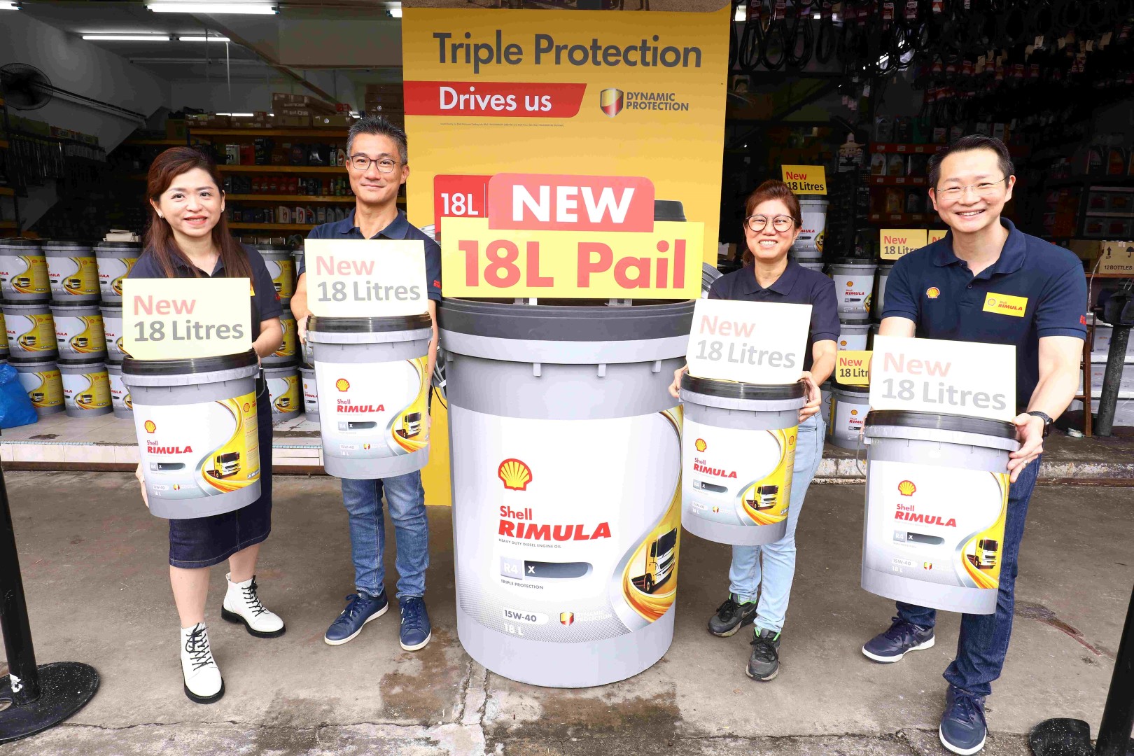 Shell Rimula R4X engine oil now comes in 18-litre pail | Bigwheels.my
