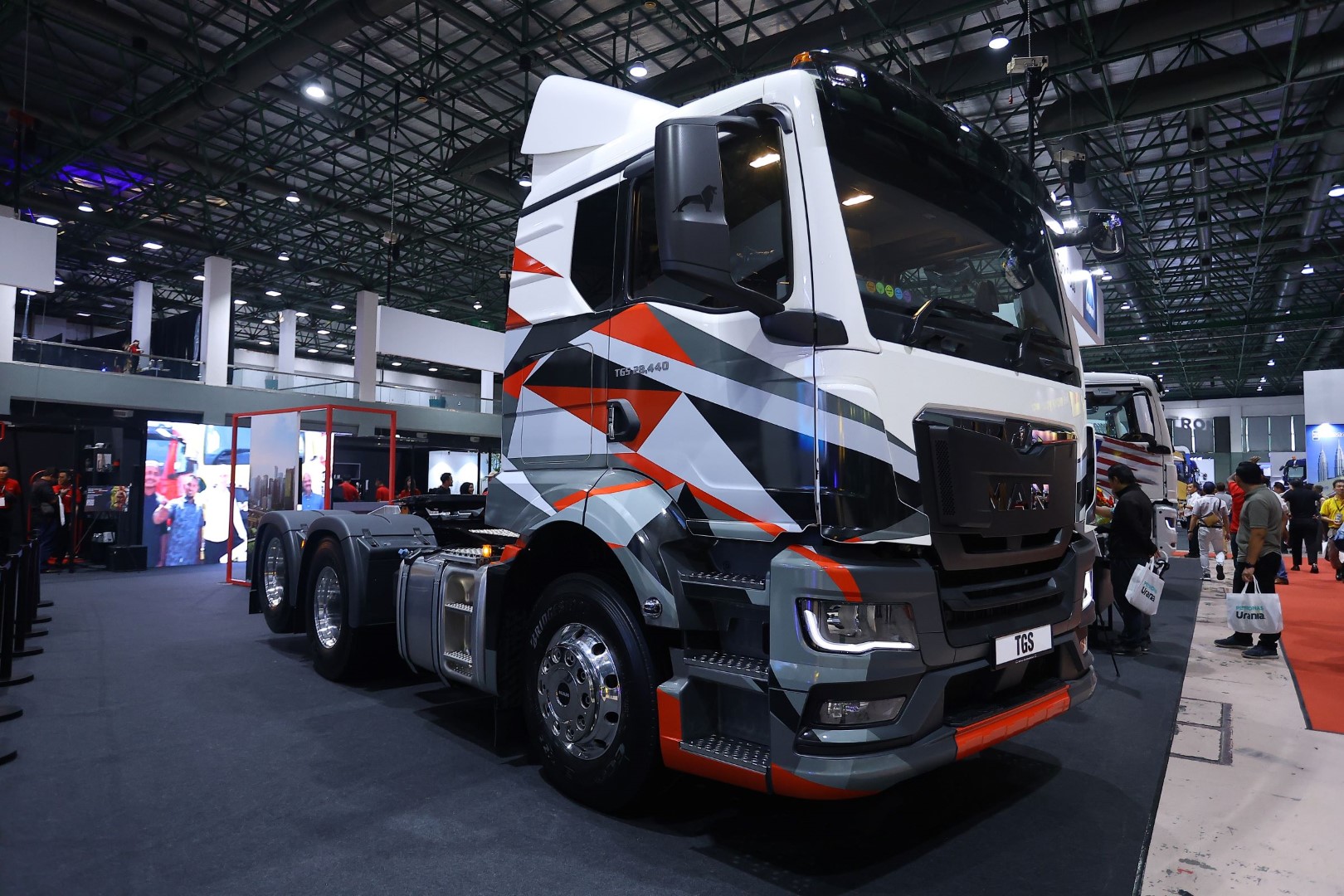 MCVE 2024: MAN showcases full range of commercial vehicles for the ...