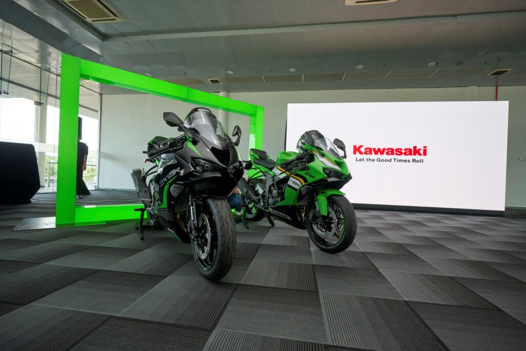 First 100 Kawasaki Ninja ZX-6R owners get free track experience ...